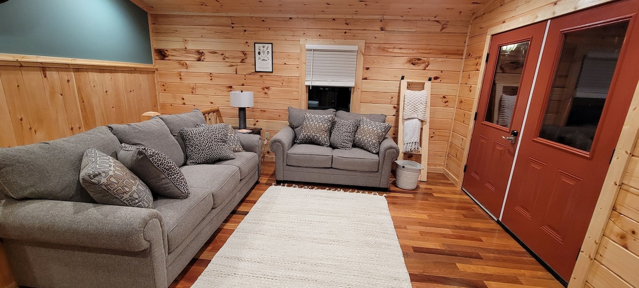 Beech View Haven- Custom Log Home In Hocking Hills - Hocking Hills State Park, OH