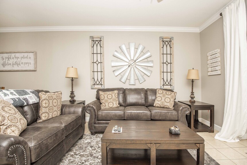 Beautiful First Floor Luxury Condo, Great View, Close To Everything - Pigeon Forge, TN