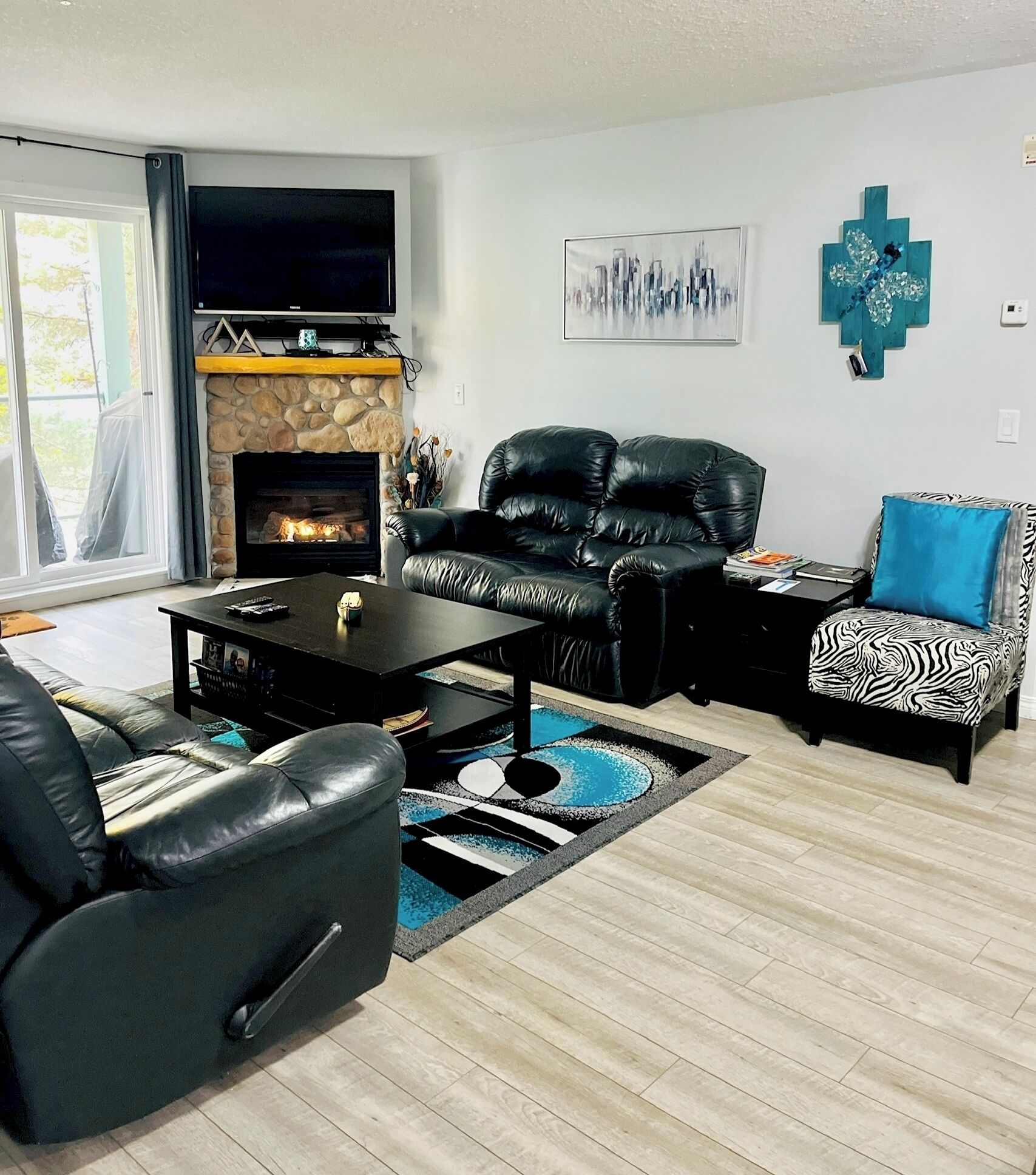 Spacious/quiet 2bdrm, 2 Bath With Mountain Views/pool/hot Tub/7night Disc! - Radium Hot Springs