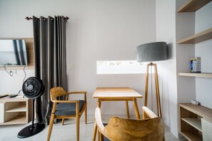 Vila, 1 quarto, piscina particular | 1 quarto, cofres nos quartos, escrivaninha, Wi-Fi de cortesia