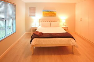 Casa Deluxe | 4 quartos, roupa de alta qualidade, com decoração personalizada 