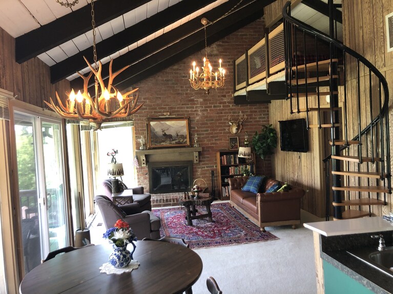 Spacious Chalet On The Blue Ridge Parkway - Early Check-in And Late Check-out! - Virginia