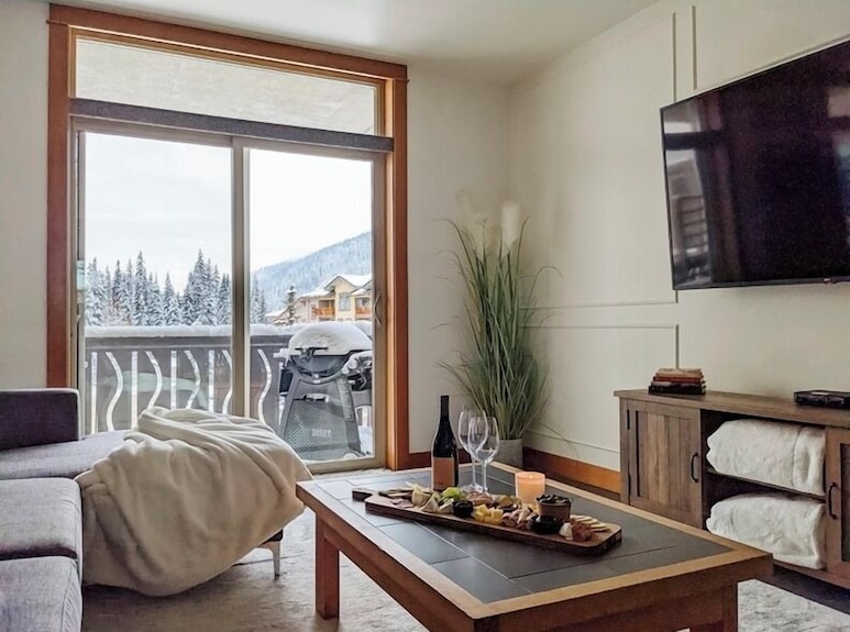 The Chateau Sundance - Sun Peaks