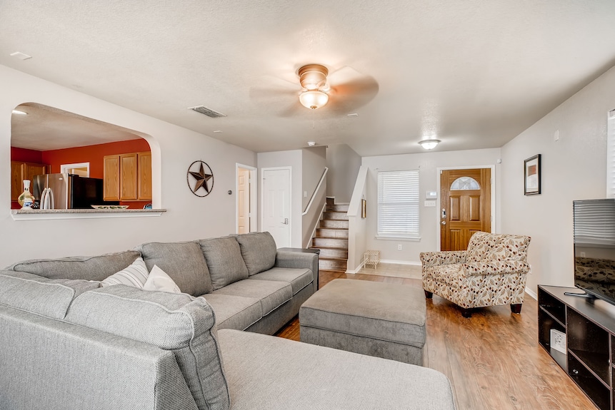 *Open*pool/park Access*#6 Outside Of Lackland/seaworld/sixflags/fiesta - Dove Creek – San Antonio