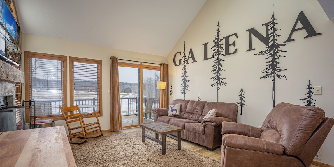 Remodeled! 2b/2b, Deck Off10th Golf Green, Dog Friendly, Pool, Wifi, In Resort! - Galena, IL