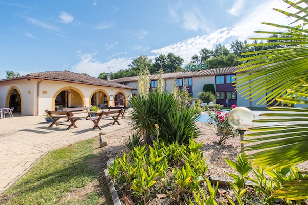 Logis Hotel Restaurant Solenca - Nogaro