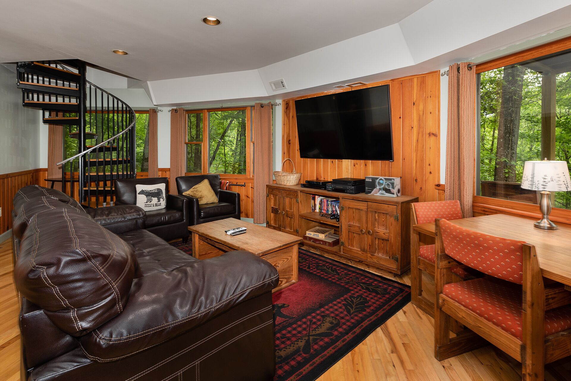 The Round House Secluded Mountain Escape - Bryson City, NC