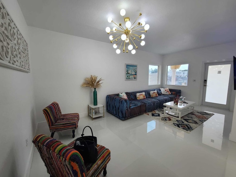 Boutique Style Home 3 Bedrooms Mini-golf, Bbq, Hot Tub, Ev-charger Games Casino - Homestead, FL