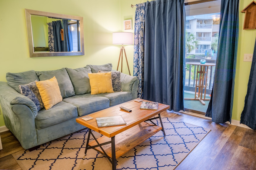 Sun, Sand And Pool : Condo At Savannah, Tybee - Fort Pulaski National Monument