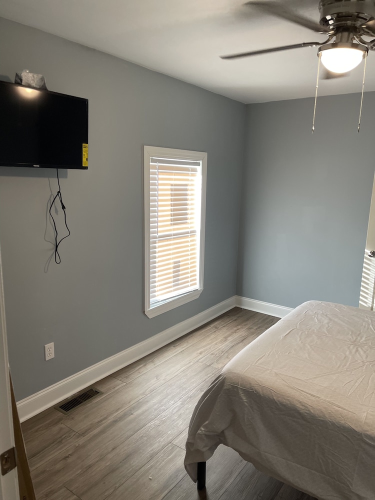 The Grey House - Bowling Green, KY