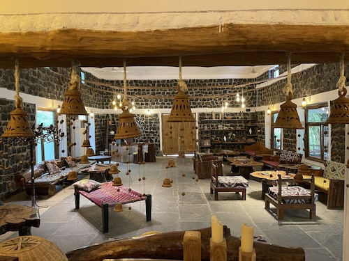 Renest Bandhavgarh Meadows - Bandhavgarh National Park