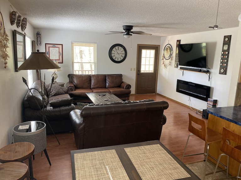 A Place To Unwind!! - Bear Lake, Kansas