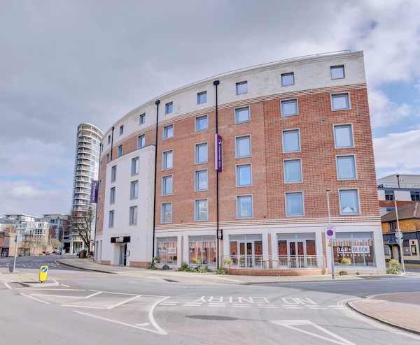 Premier Inn Portsmouth Dockyard - Portsmouth