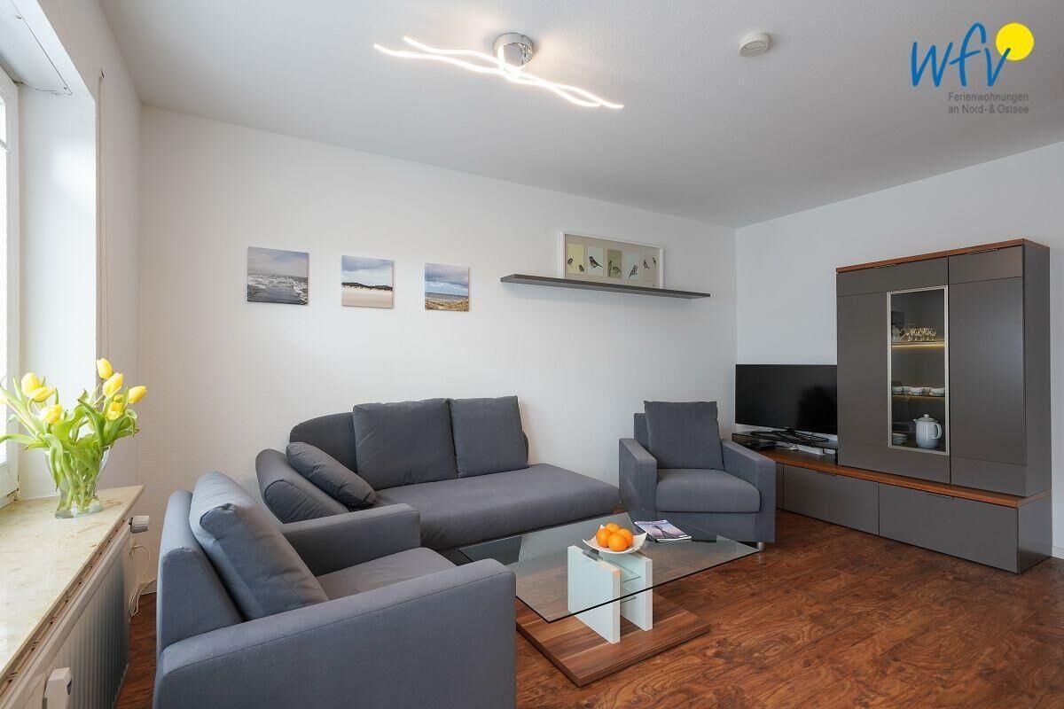 Cozy Vacation Apartment With Separate Bedroom And Balcony On Borkum! - Borkum