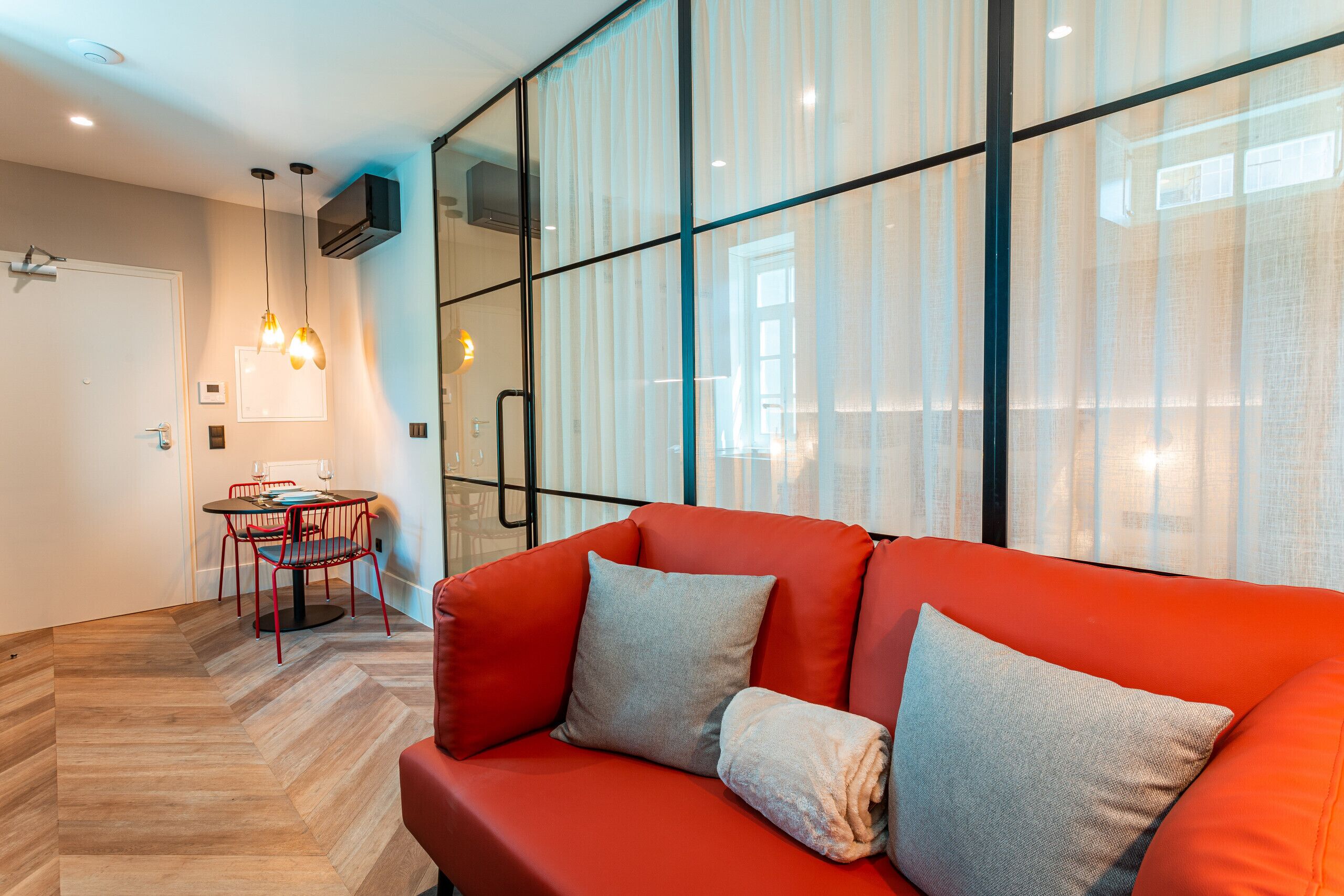 Flh Viola Market Flat Iv - Monte