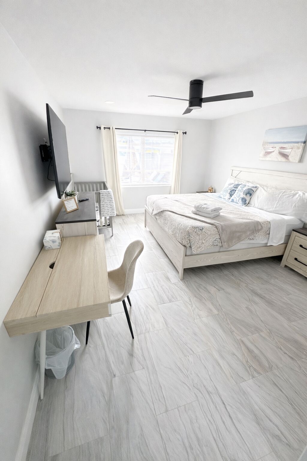 Paradise Palms Beach House With Heated Pool - Largo, FL