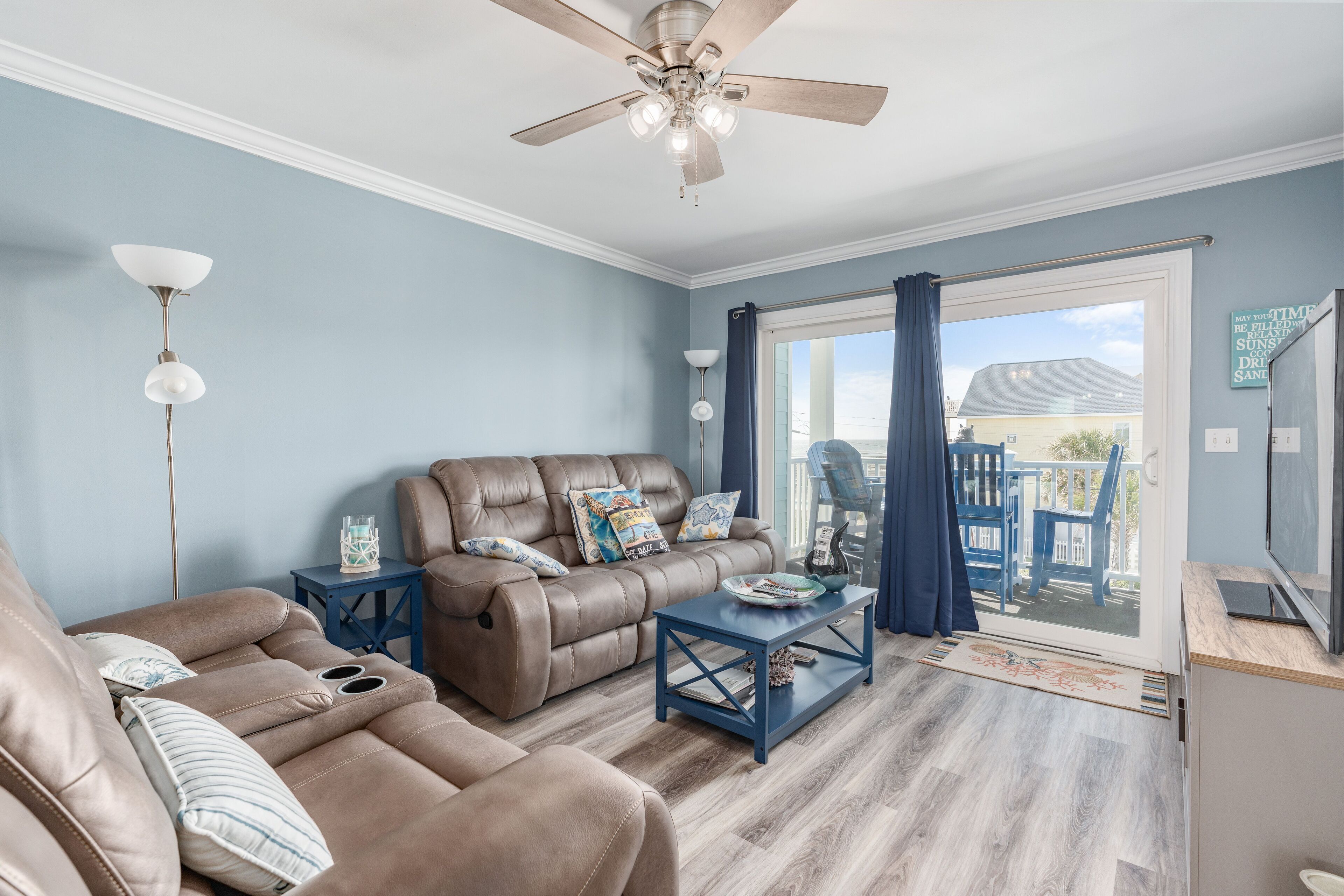 Salty Pirate Condo - Amazing Ocean Front View, Pool, Minutes To The Boardwalk! - 사우스포트