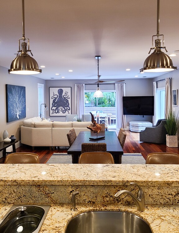 The Secret Grotto - Cayo Hueso