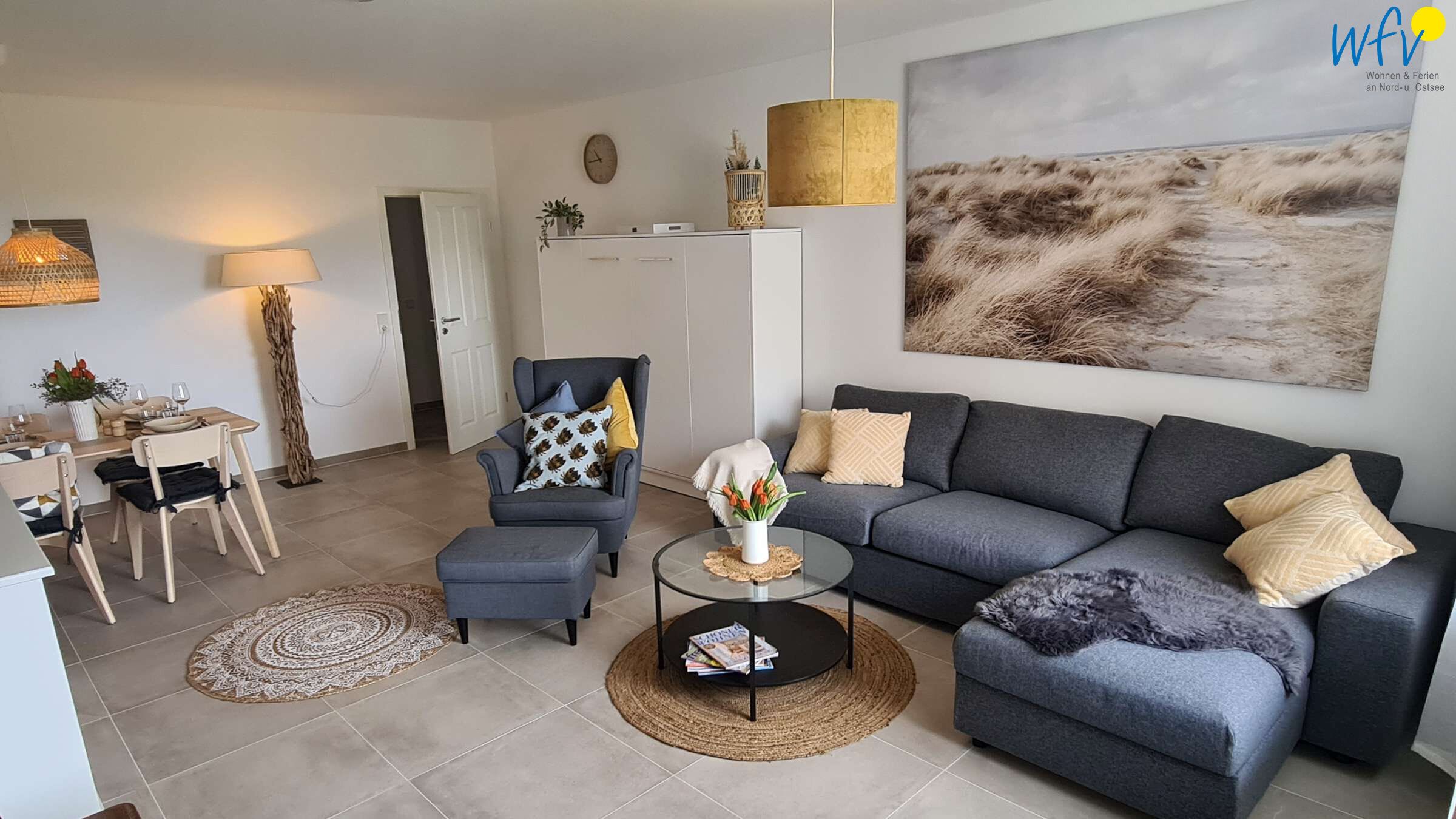 Strandnahe Ferienwohnung Mit Sonnigem Balkon! - Borkum