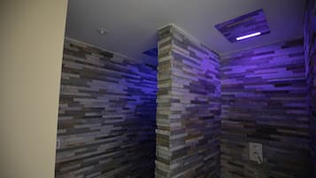 Sauna, banheira de hidromassagem, banho turco