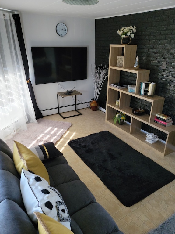 Appartement Charmant Et Confortable, Proche De L'autoroute, Wifi, Netflix - Edmundston