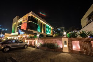 Fachada da propriedade