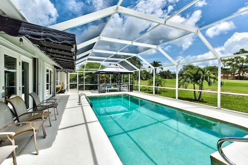 Endless Summer In Naples With A Heated Pool - Naples, FL