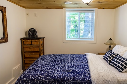 Stunning Spacious Getaway - Grand Bend