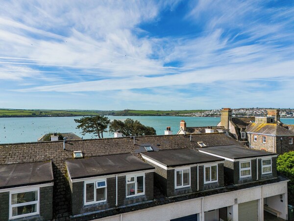 Slipway 16 - Padstow