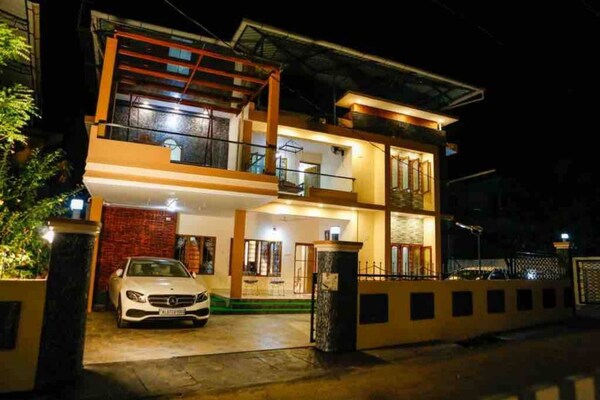 Posh 7 Bhk At Belljem Homes In Thrissur City - Thrissur