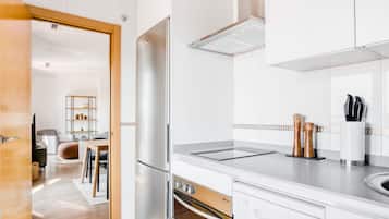 Apartamento, 1 quarto (XXL, Rooftop Terrace) | Cozinha privada | Geladeira, cafeteira/chaleira, chaleira elétrica, torradeira