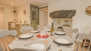 Casa de campo | Cozinha privada | Geladeira, micro-ondas, lava-louças, chaleira elétrica