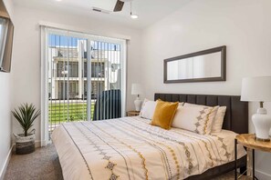 Apartamento em Condomínio Fechado, 3 quartos | 3 quartos, secretária adequada para computadores portáteis