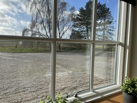 Escrivaninha, espaço de trabalho para notebook