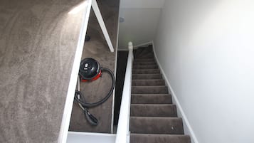 Estúdio, casa de banho privativa | Interior