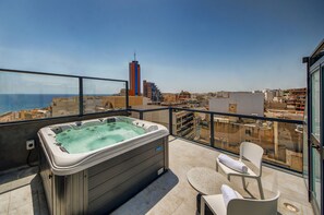 Quarto Duplo ou Twin Deluxe | Banheira de hidromassagem