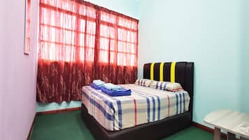 Quarto, casa de banho privativa | 2 quartos, secretária, Wi-fi grátis, roupa de cama fornecida