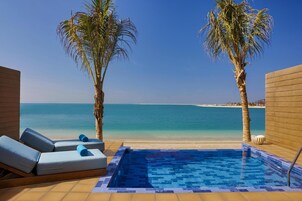 Roupa de alta qualidade, minibar, cofre no quarto 