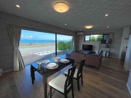 Villa Premium (1F) | Sala de estar | TV de ecrã plano 