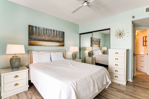 Gulf-front, Fifth-floor Condo With Balcony, Ac, Pools & Hot Tub - Orange Beach, AL