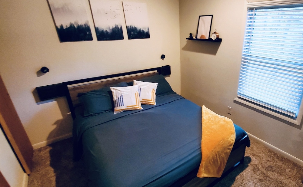 Cozy Tiny House -Close Walk To Quaint Neighborhood Beach! - 노스캐롤라이나