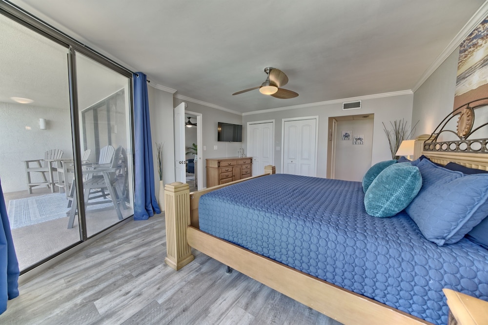 Edgewater Beach Resort Tower 1-504~1 Bedroom Deluxe~clean! - Panama City Beach, FL