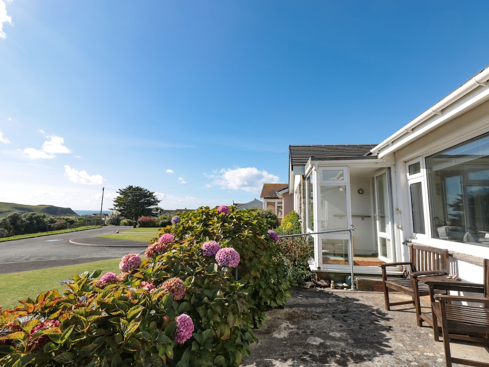 33 Weymouth Park - Hope Cove
