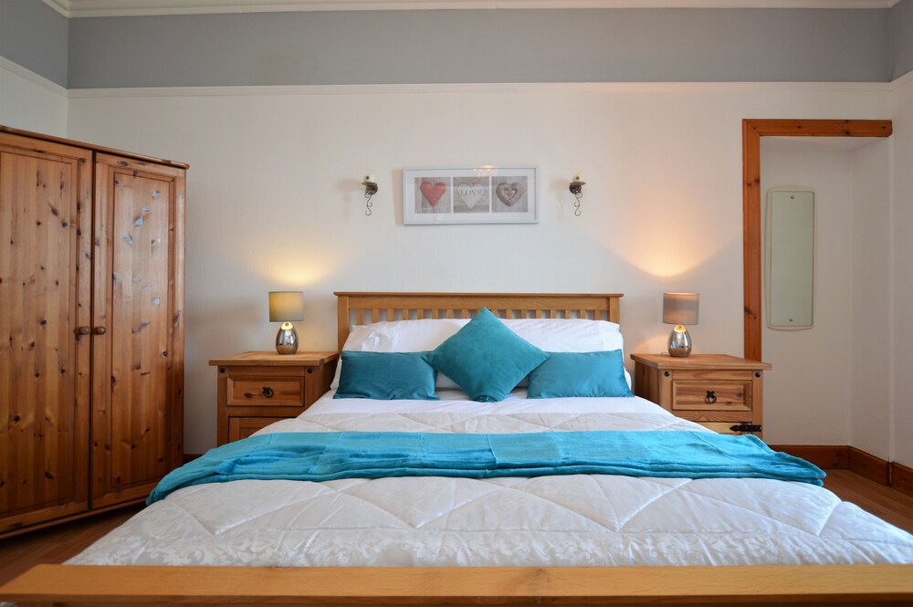 Janeville, Waterfront, Scenic, Pet Friendly - Lochgilphead