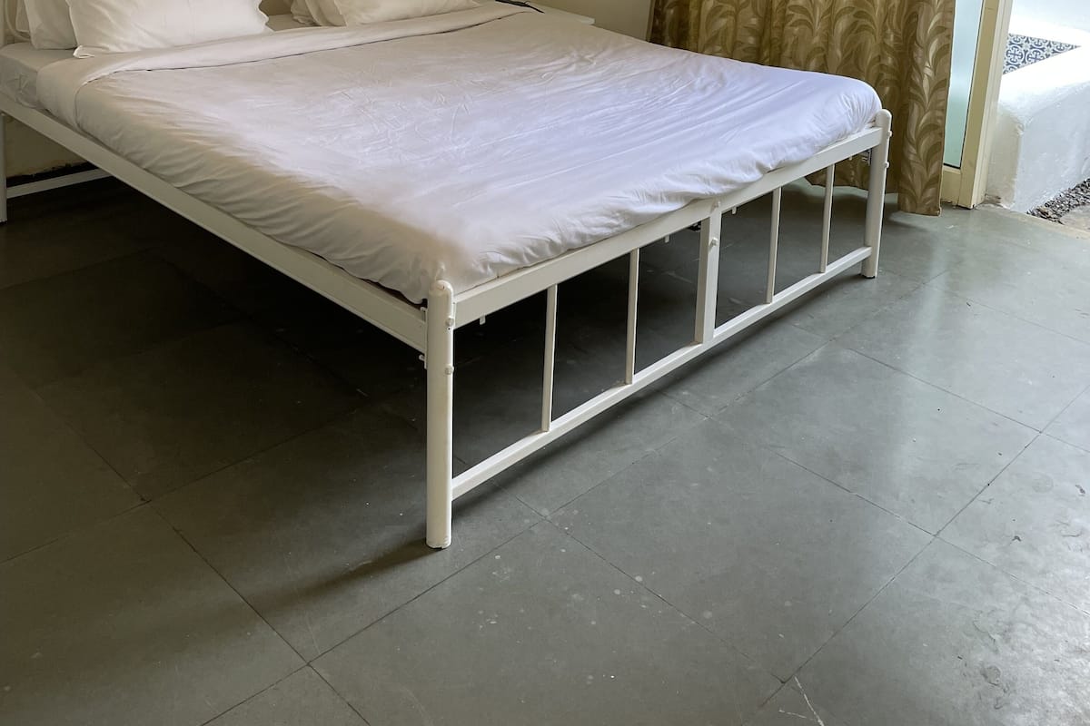Quarto casal standard | 1 quarto, roupas de cama premium, ferros/tábuas de passar roupa