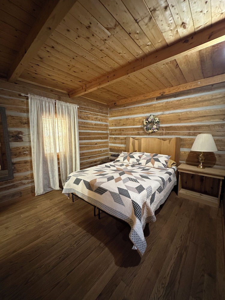 Smith Lake Alabama Cabin’s - C - Lewis Smith Lake, AL