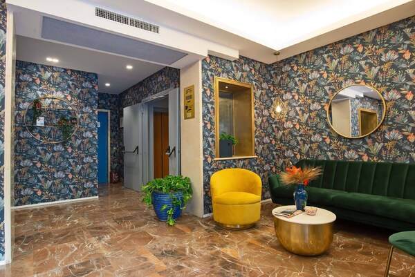 Bloom Hotel Rome - Vatican City