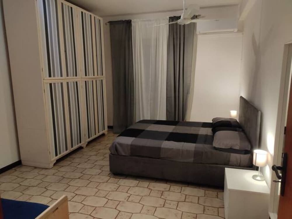 Vallese  Holiday Home Apartment In Maiori - Maiori