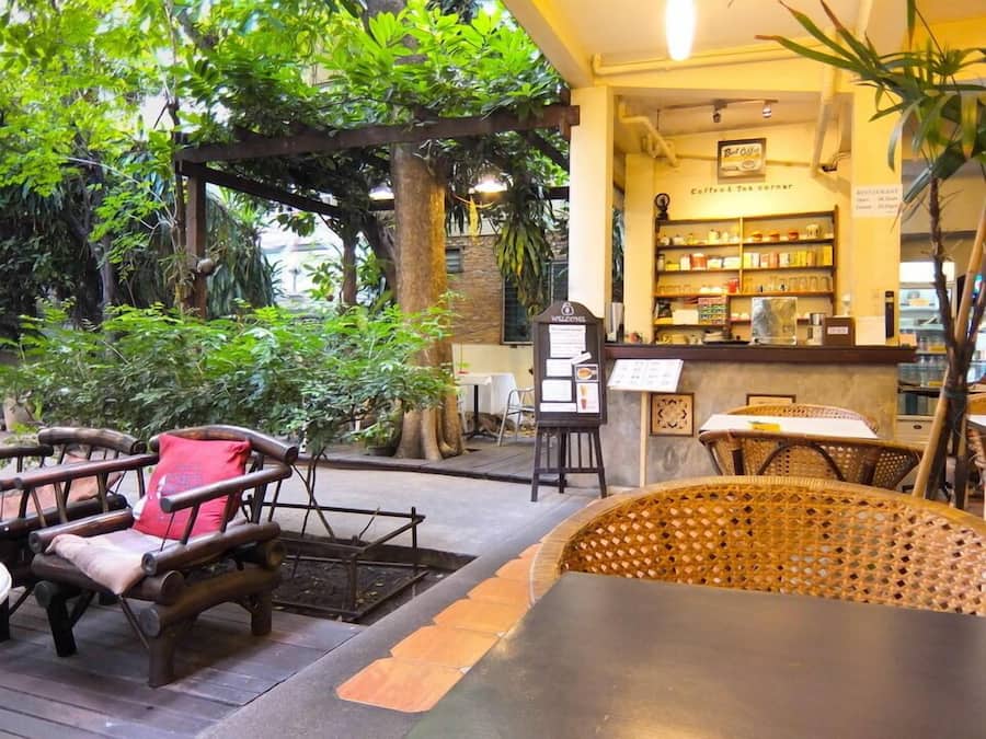 Pequenos-almoços, almoços, jantares servidos, cozinha tailandesa