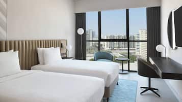 Quarto Standard, 2 camas individuais, não fumadores, Vista para a cidade | Roupa de alta qualidade, cofre no quarto, com decoração personalizada